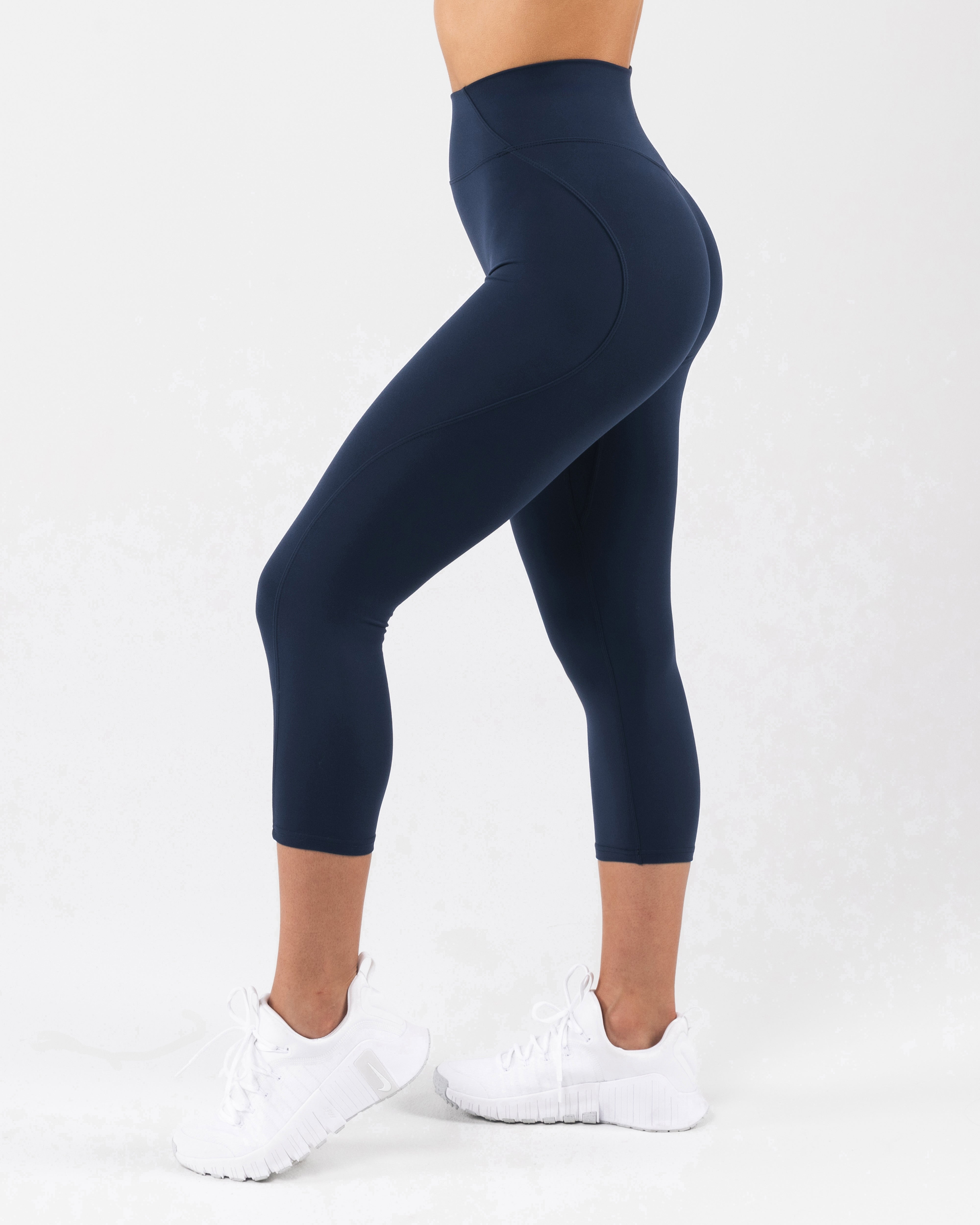 Aura Ultra-High Rise Capri - Anchor – Alphalete Athletics UK